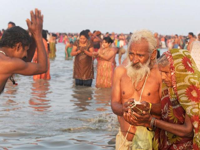 Rituals at Gangasagar | Hindustan Times