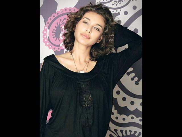 Celebs who survived cancer | Hindustan Times