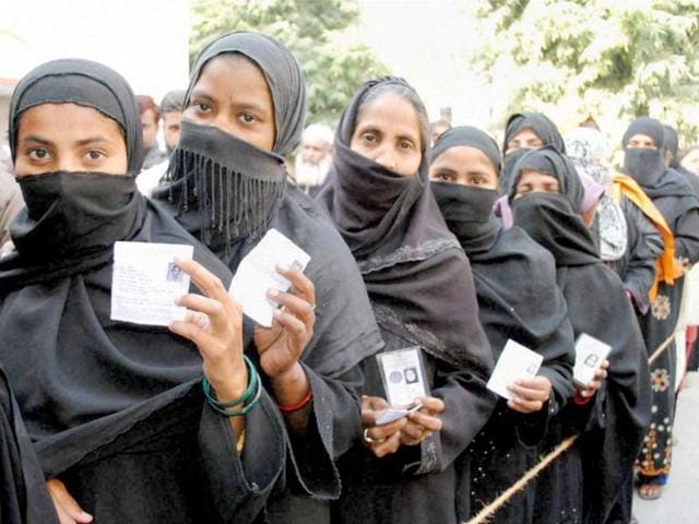 Fight gets intense, turnout 59% | Hindustan Times