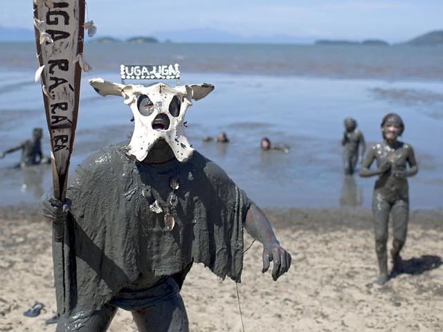 Getting down and muddy | Hindustan Times