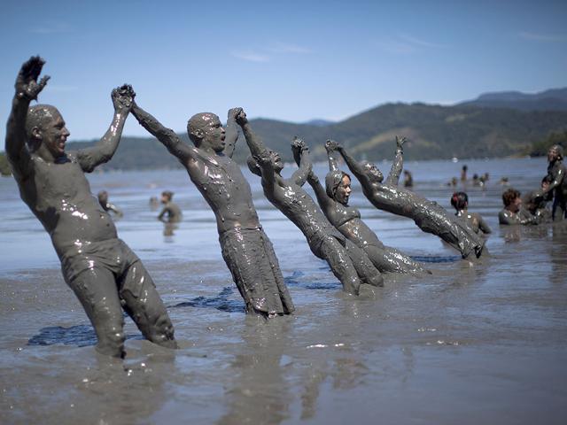 Getting down and muddy | Hindustan Times