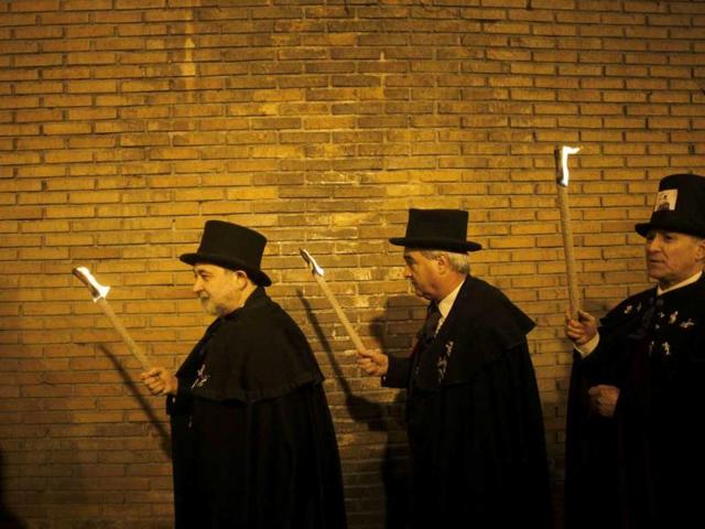 Burying the carnival | Hindustan Times