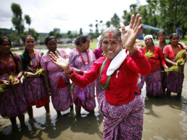 Fun at the sowing field | Hindustan Times