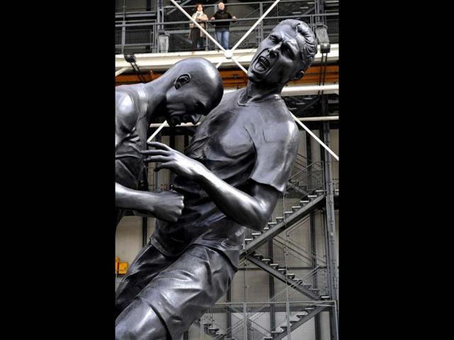 zidane statue headbutt
