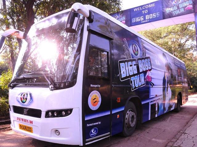 Salman Khan flags off Bigg Boss Bus | Hindustan Times