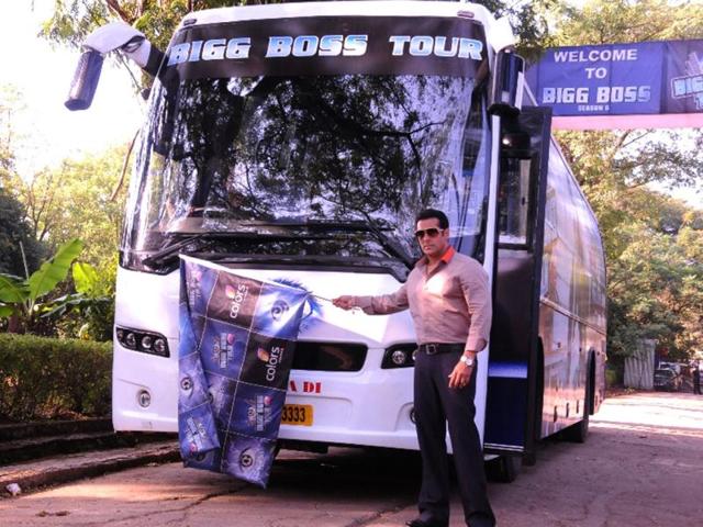 Salman Khan flags off Bigg Boss Bus | Hindustan Times