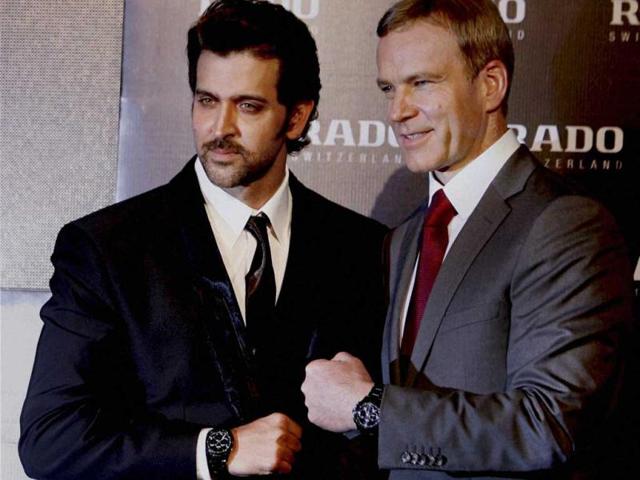 MAN IN BLACK! Hrithik Roshan | Hindustan Times