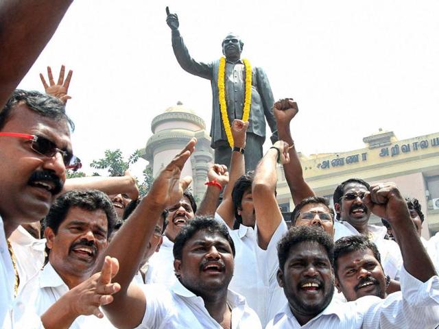 DMK pulls the plug | Hindustan Times