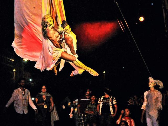 Flying Angels wow audience | Hindustan Times
