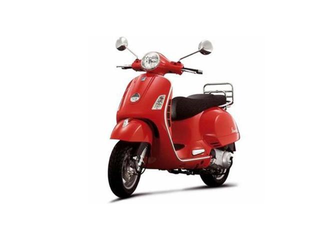 Vespa anniversary offer | HT Auto