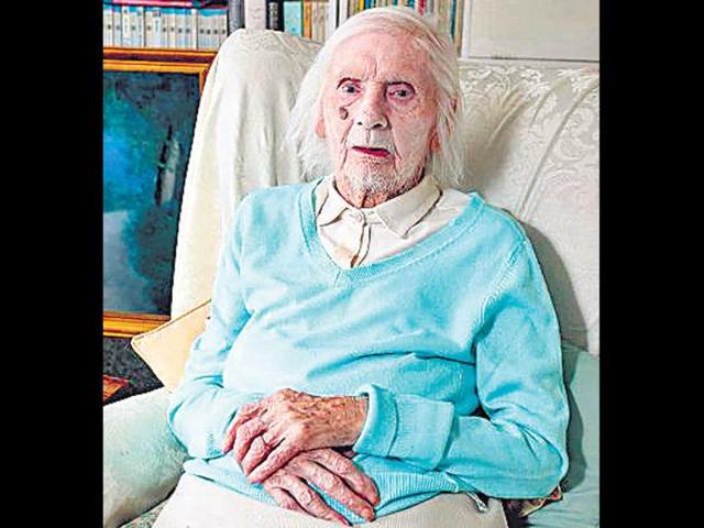 At 105, world’s oldest romantic novelist pens 124th book | Hindustan Times
