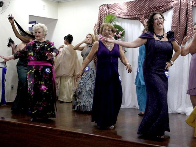 Elderly women beauty contest | Hindustan Times