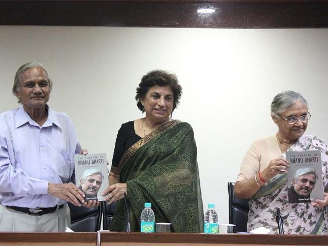 Book offers new insights on theatre director Bhanu Bharti's works | Hindustan Times