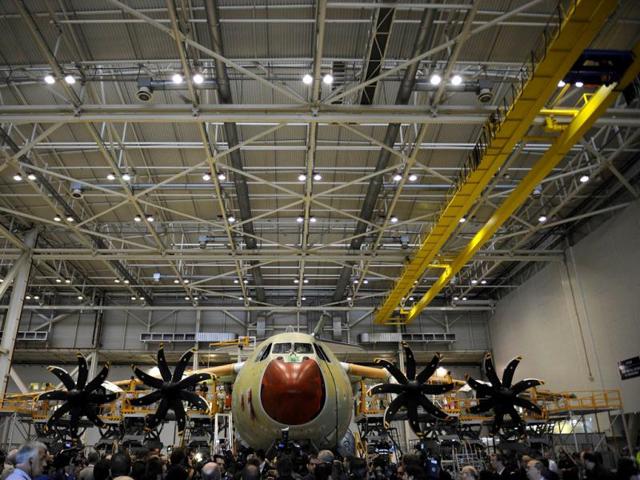 Spain allows Airbus A400M test flights to resume after deadly crash ...