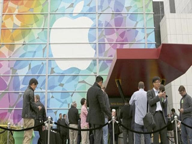 Apple patents tech to 'track your home'!| Business News