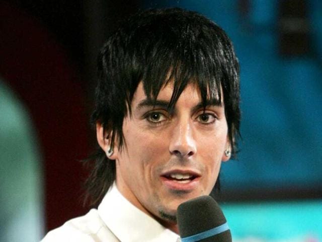 Singer Ian Watkins jailed for 35 years for child sex offences ...