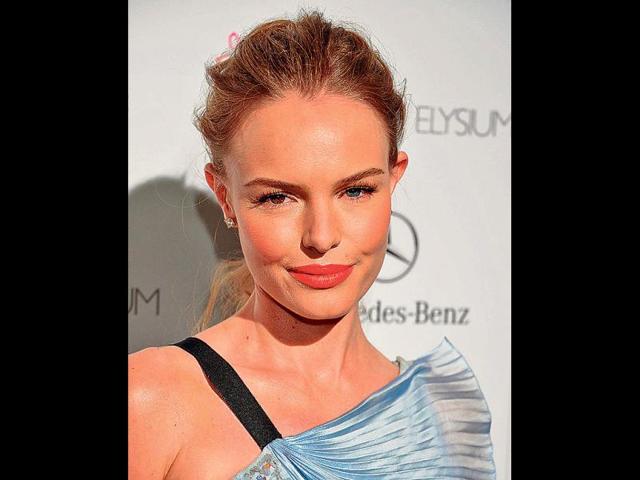 Dramatic hues: how about some quirk on your lips? | Hindustan Times