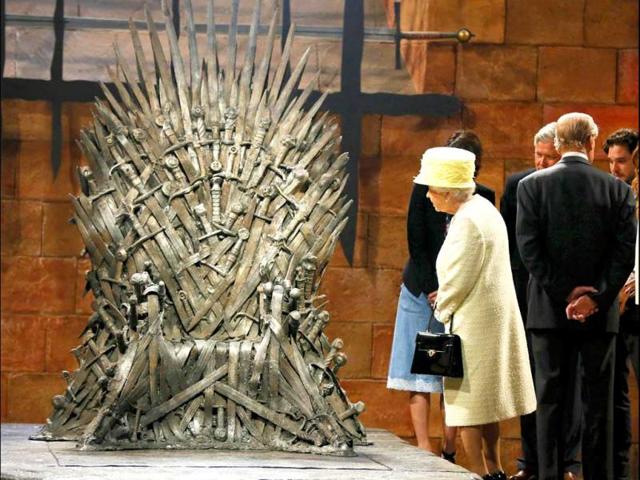 Queen of Thrones: Queen Elizabeth visits GoT sets | Hindustan Times
