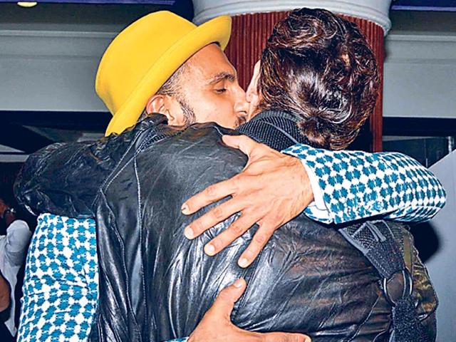 What’s with the kisses, Ranveer? | Hindustan Times