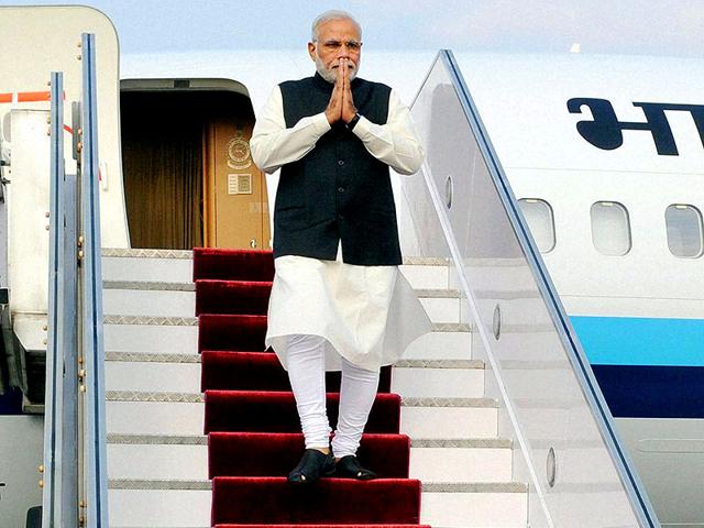 PM Modi enthrals Nepal again | Hindustan Times