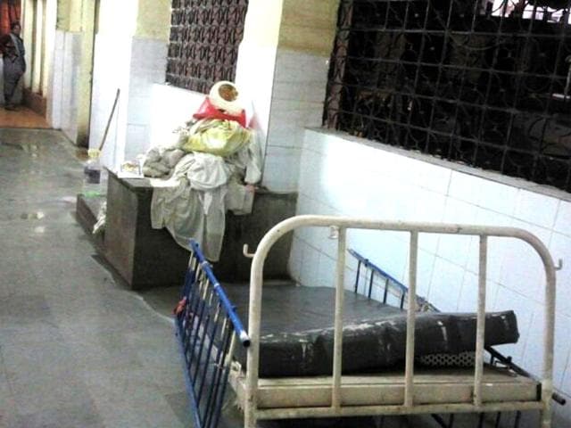 Superintendent of Sultania Hospital in Bhopal suspended | Hindustan Times