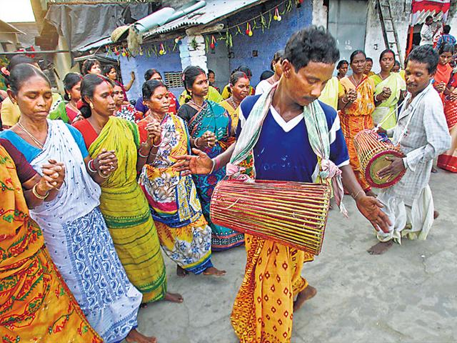 Need to cultivate respect for tribal religions | Hindustan Times