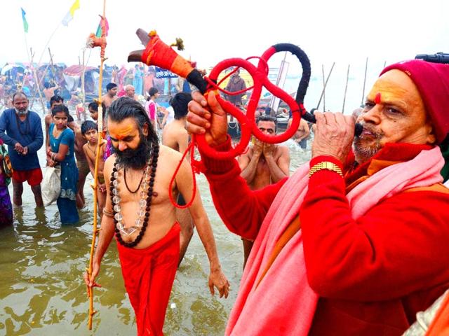 Spectacle at the Magh Mela | Hindustan Times