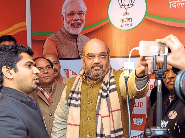 To woo young voters, BJP launches ‘selfie with Modi’ | Latest News ...