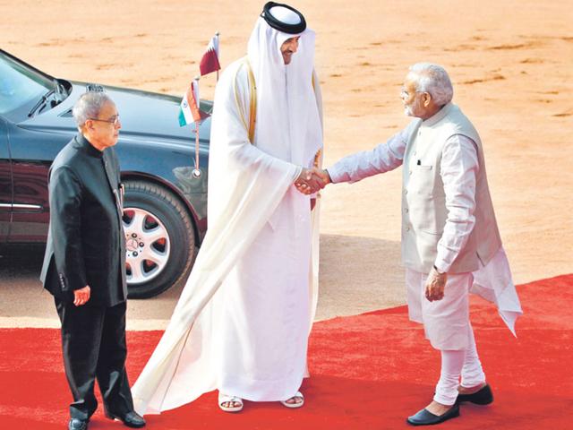 India welcomes Qatar Emir, inks six agreements | Latest News India