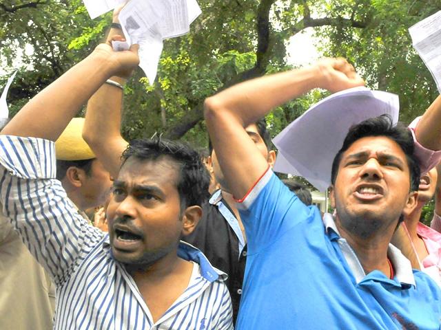 UPSC aspirants protest against CSAT | Hindustan Times