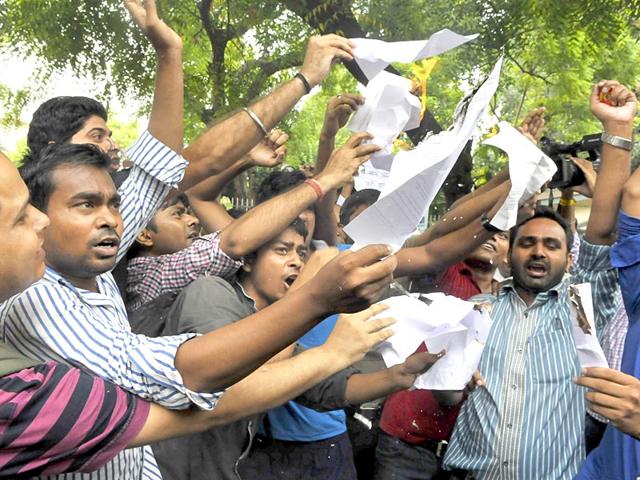UPSC aspirants protest against CSAT | Hindustan Times