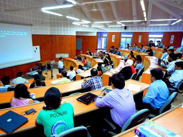 IIM-C students get 13% salary hike in job offers | Hindustan Times