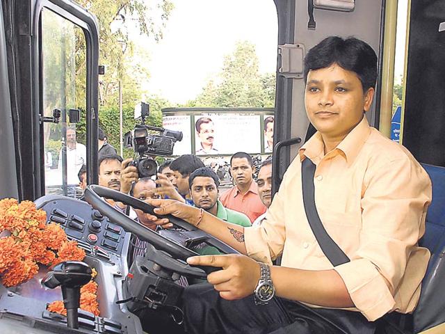 Delhi Transport Corporation gets first woman bus driver | Latest News Delhi