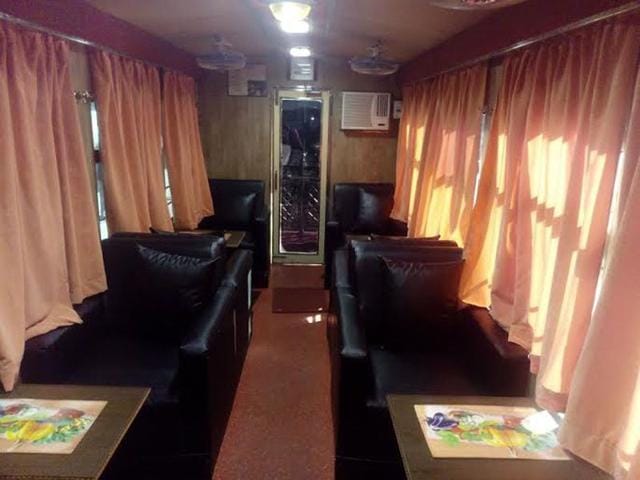 'Luxury coaches' introduced on Kalka-Shimla railway line | Hindustan Times