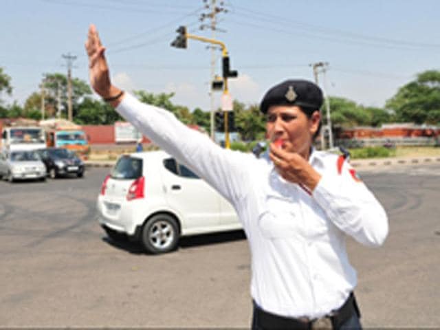 Only 7 speed guns to check violations on 69,000 km road network ...