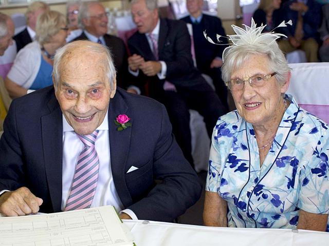 British couple become world's oldest newlyweds | World News