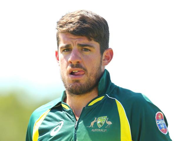 Australian cricketer Henriques breaks jaw in collision with Surrey ...