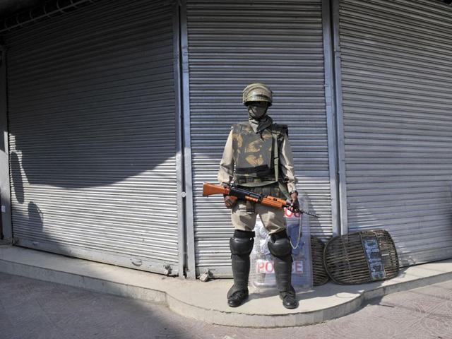 Mortar shell found in Jammu market, defused | India News
