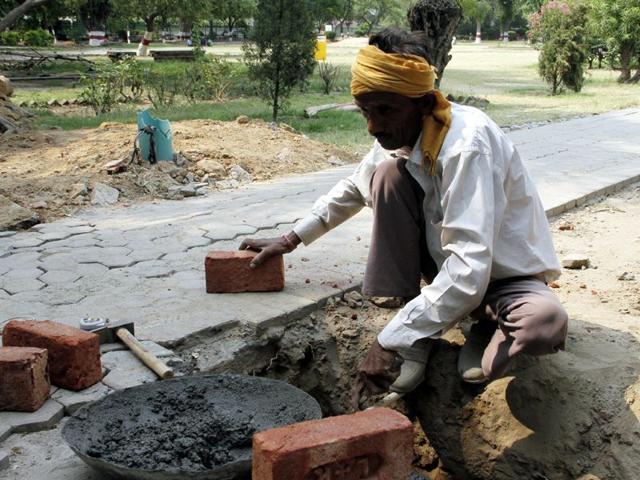 Ludhiana: MC's beautification project takes off with renovation work at ...