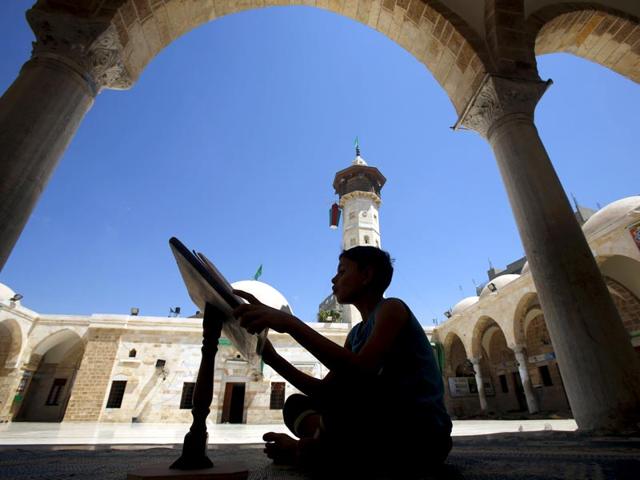 Israel revokes entry for 500 Gazans for Ramzan after rocket fire ...