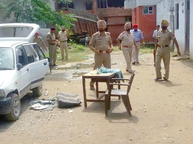 Gunfight in Gurdaspur: Terrorists lay siege to police station ...