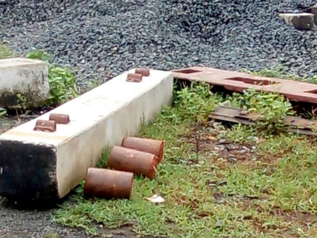 Bombs found in Falaknuma Express at Howrah station | India News