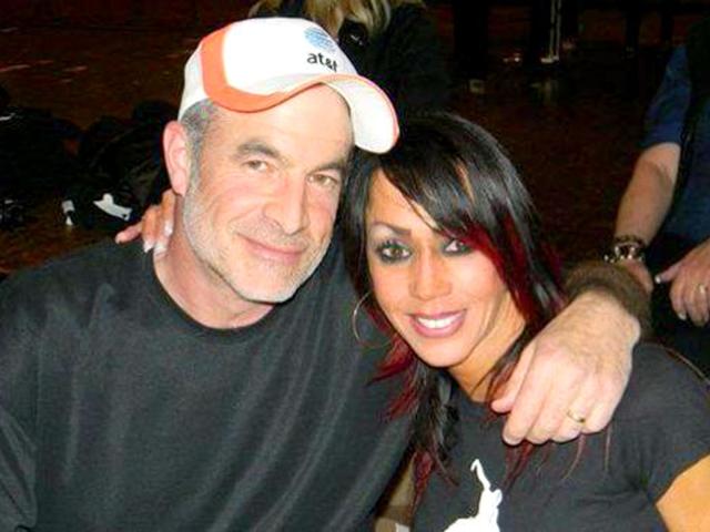 Ghost-hunter couple found dead after stand-off with police | Hindustan ...