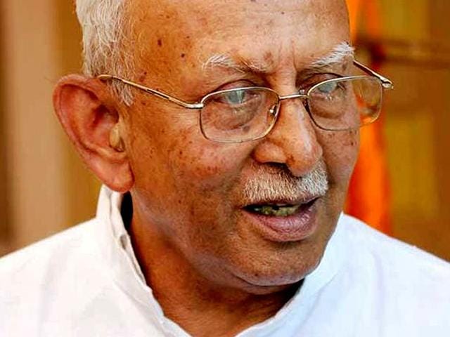 RSS man drags ex-Sangh chief into Vyapam scandal | Latest News India
