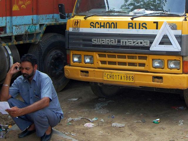 School bus impounded after driver found drunk early morning | Hindustan ...