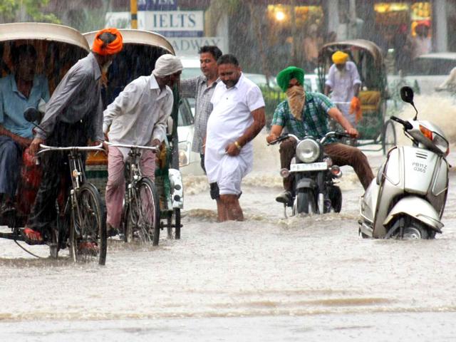 Rain bring both joy and mayhem to the region | Hindustan Times