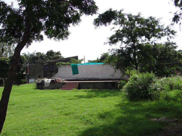 Open air theatre at Virsa Vihar, Jalandhar lying abandoned | Hindustan ...