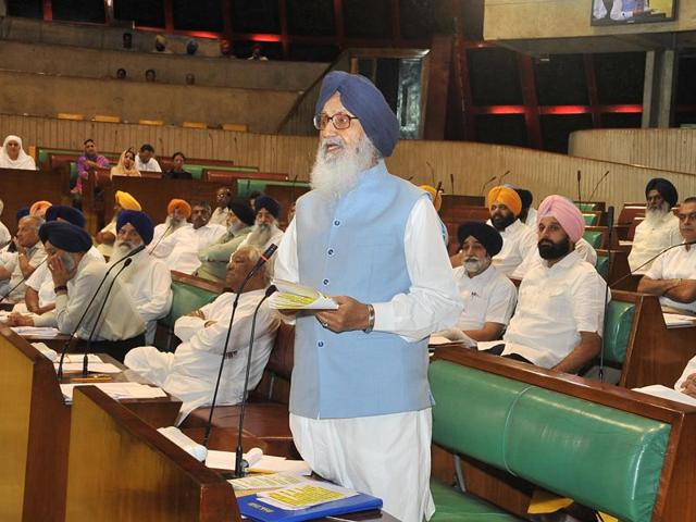 CM Badal hits out at Punjab Cong’s ‘hit-and-run’ game plan | Hindustan ...