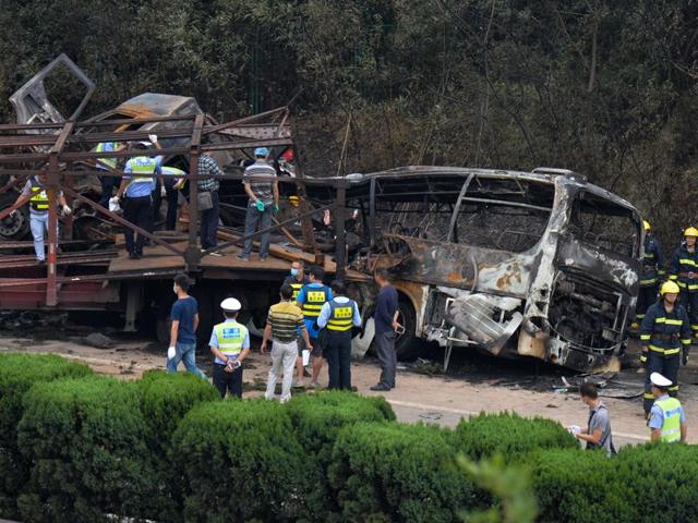 4-vehicle crash on highway in South China kills 22, 13 hurt | World News