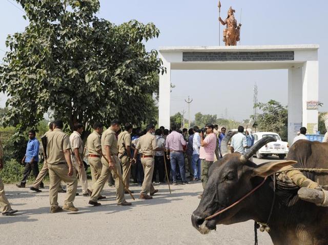 Bisada lynching: Govt frames guidelines to dispose of cow carcass ...